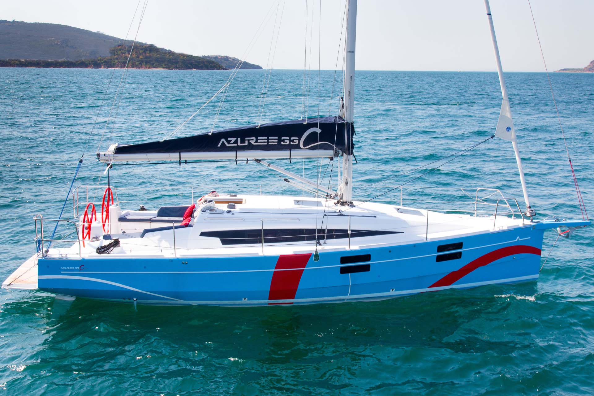 Azuree 33 – Azuree Yachts
